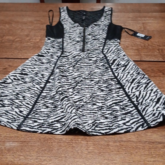 Jessica Simpson | Dresses | Nwt Jessica Simpson Black And White Zebra ...